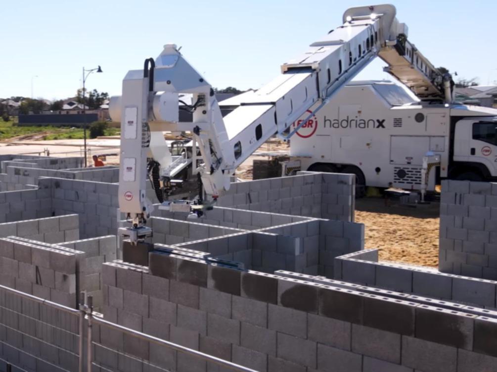 Hadrian, un robot maçon qui pourrait construire des maisons... en deux ...